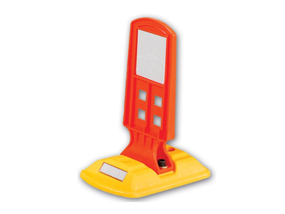 Road Stud With Mini Signboard 12207 UB R Road Stud With Mini Signboard 12207 UB R