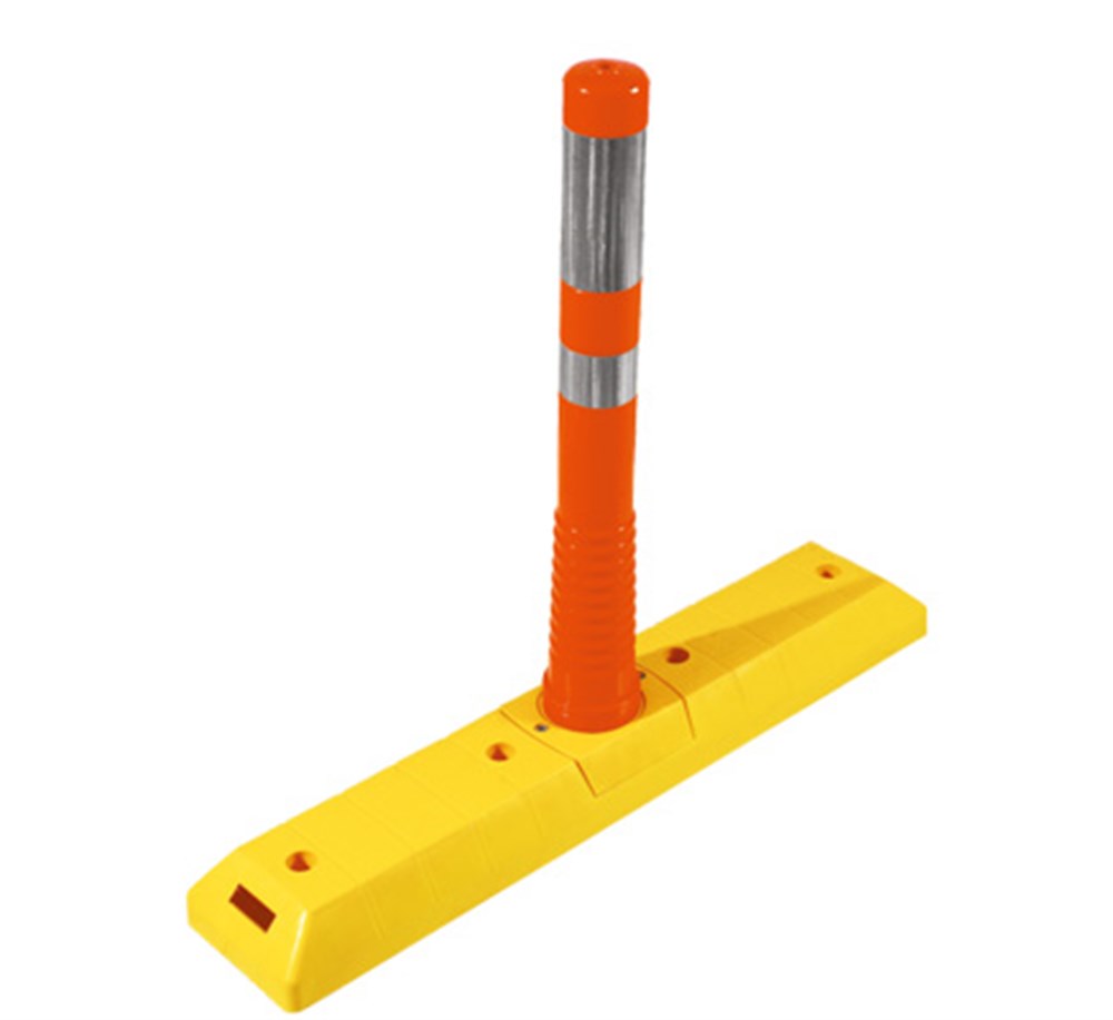 Plastic Road Separator With Delineator 12219 UB R Plastic Road Separator With Delineator 12219 UB R