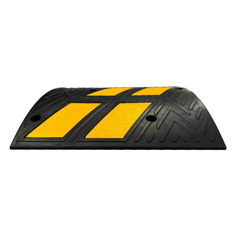 PVC Compound Speed Bump with 4 Diagonal Reflective İLT40400